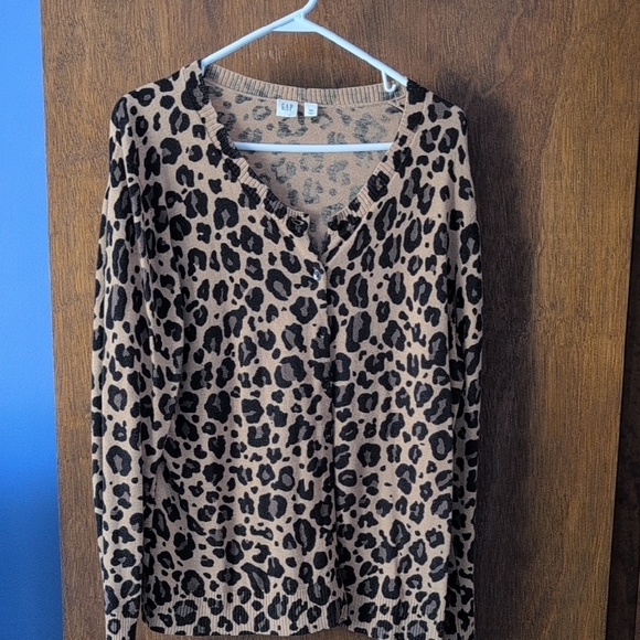 GAP | Sweaters | Gap Animal Print Knit Sweater | Poshmark